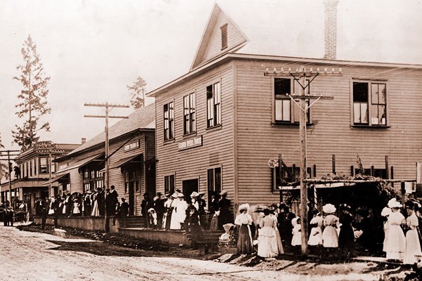 Building a link between the past and present | Sequim Gazette