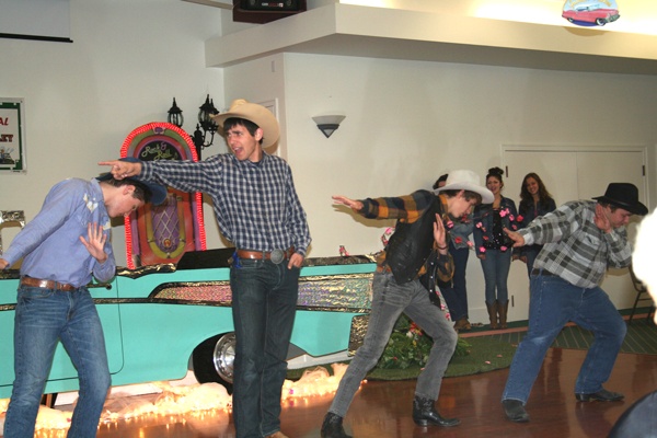 Photos: Plenty of cars, strongmen, loggers and kids | Sequim Gazette