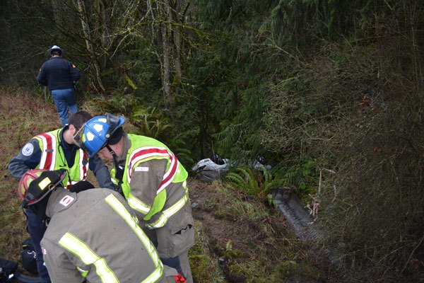 Two injured in 101 crash | Sequim Gazette