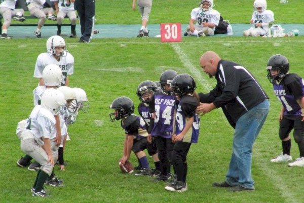 Wolf Pack kicks off season with jamboree | Sequim Gazette