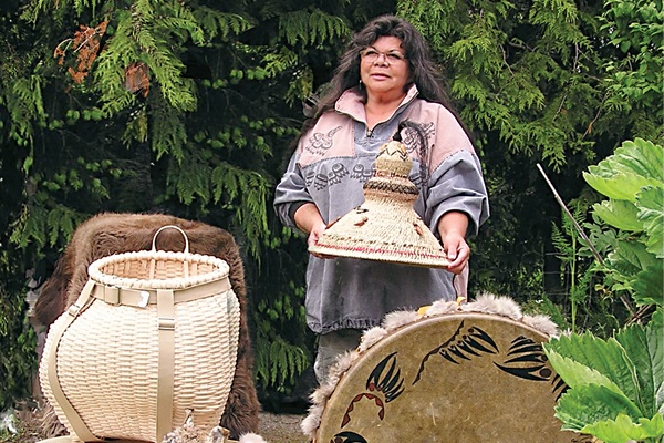 Artist/author Linda Silvas explores different paths | Sequim Gazette