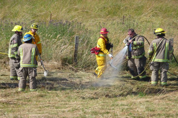 Small fire burns field, cause unknown | Sequim Gazette