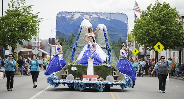 Get prime seats for Irrfest parade | Sequim Gazette