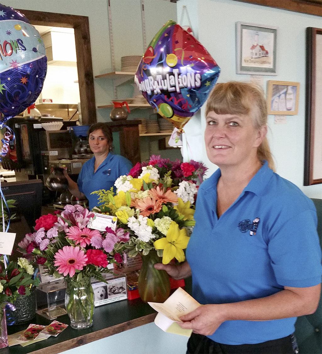 Longtime employee buys Mariner Cafe | Sequim Gazette