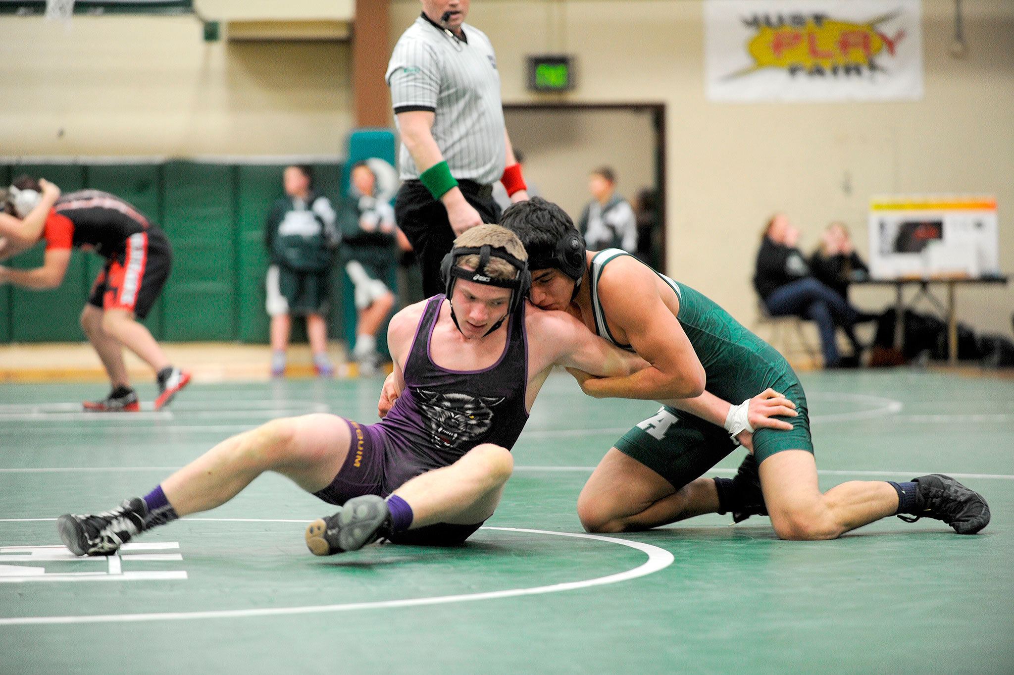 Wrestling: Battle for the Axe goes to the Wolves | Sequim Gazette
