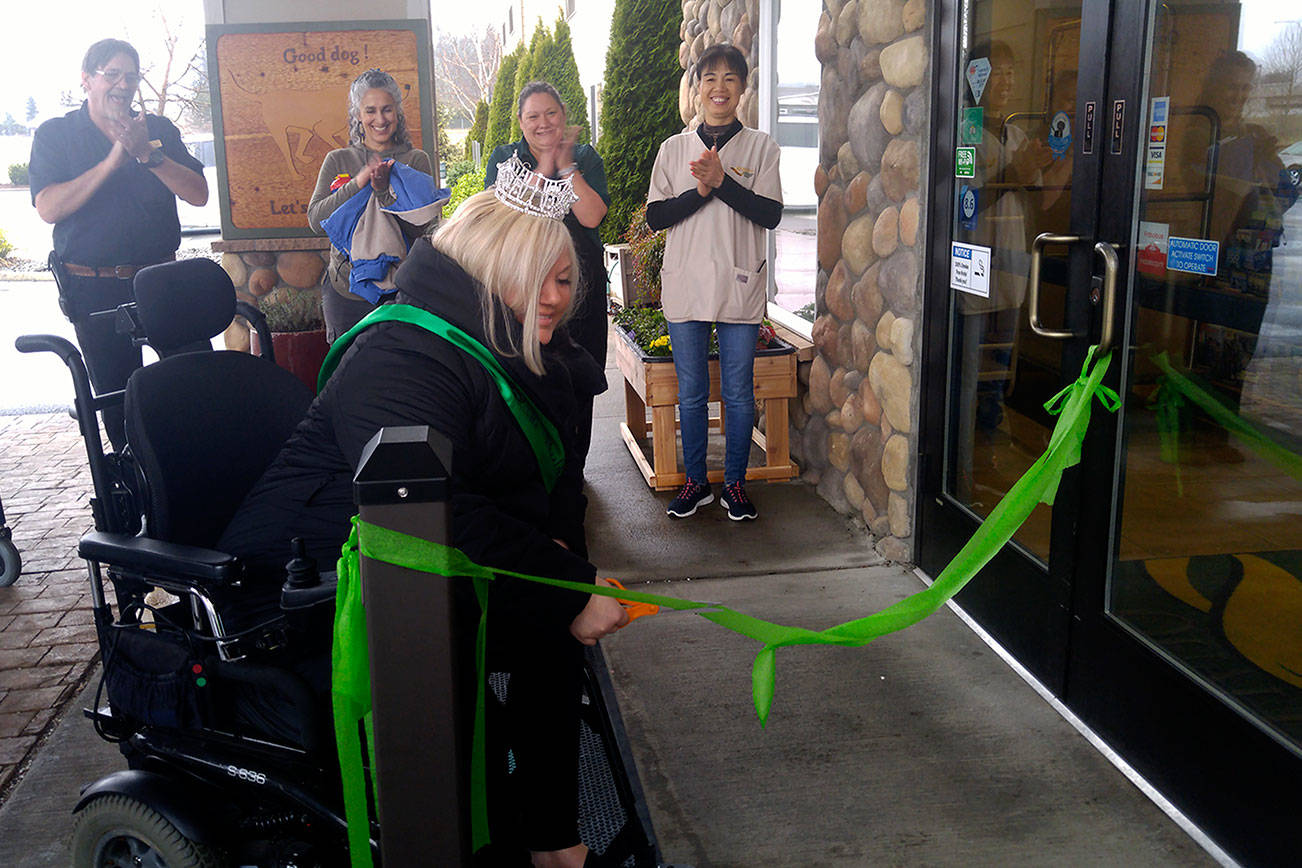 Quality Inn adds automated doors | Sequim Gazette