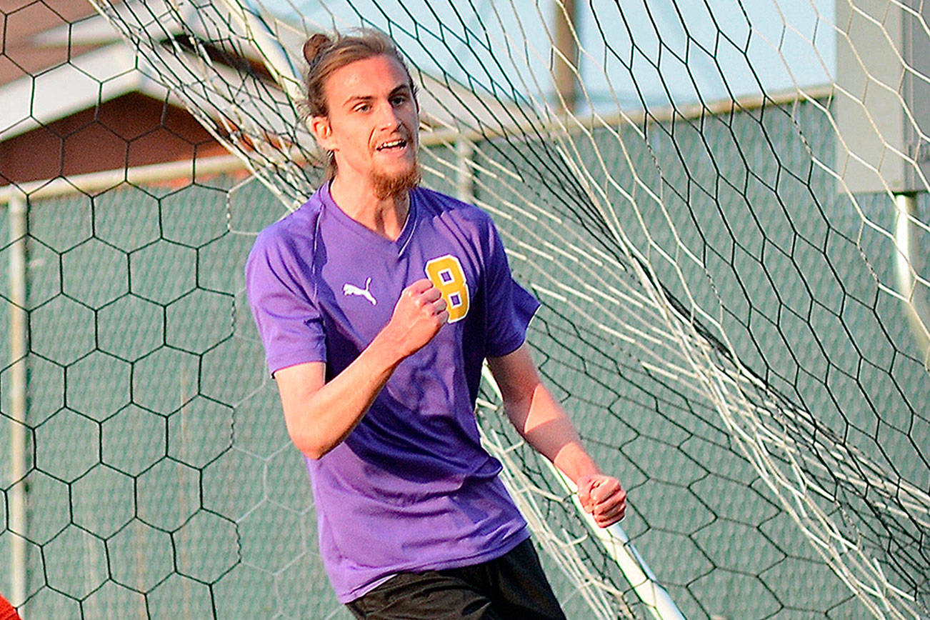 Boys soccer: Sequim falls just short of league title | Sequim Gazette