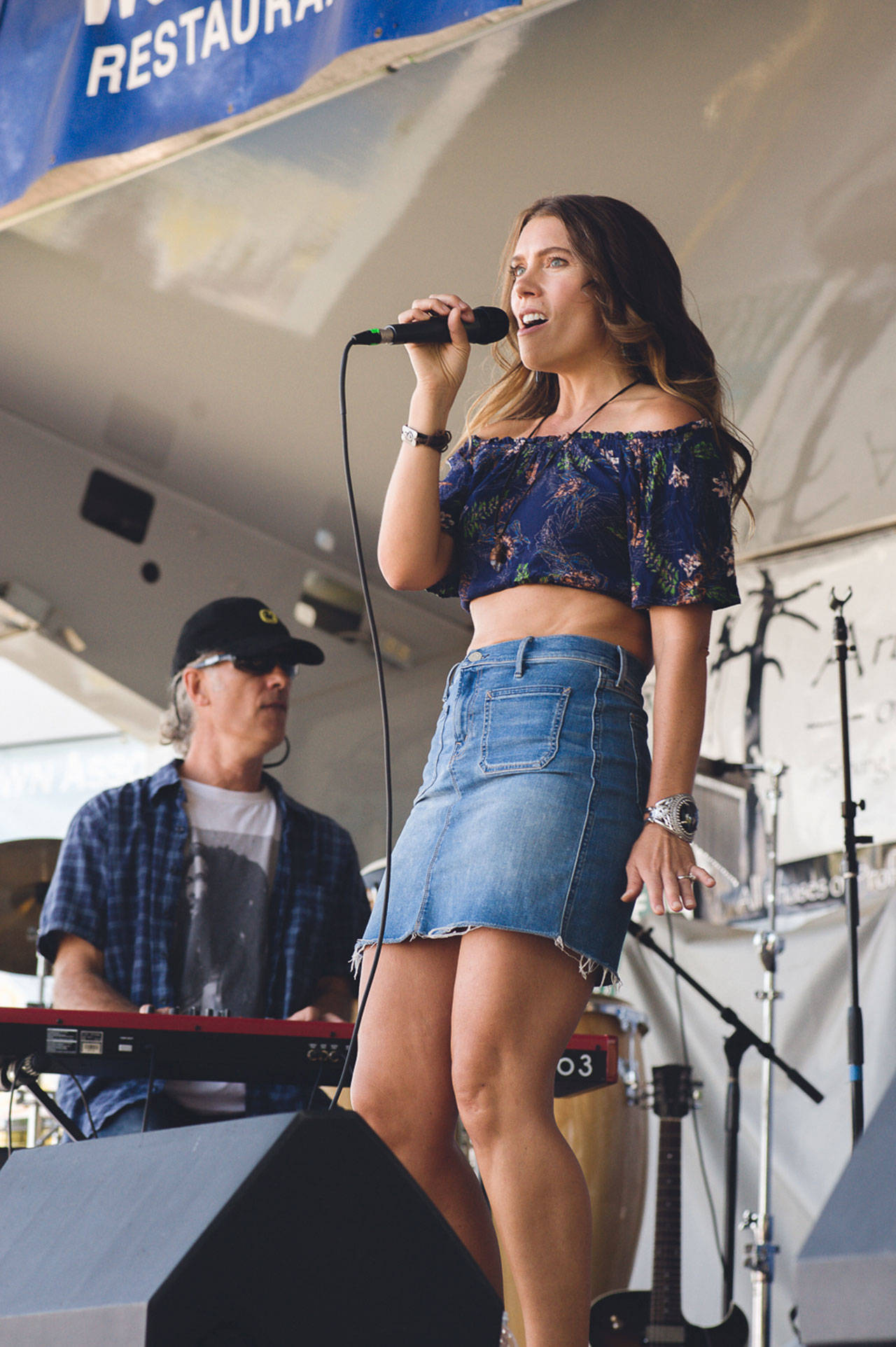 Sequim grad Serina Dawn finds her ‘Silver Lining’ | Sequim Gazette