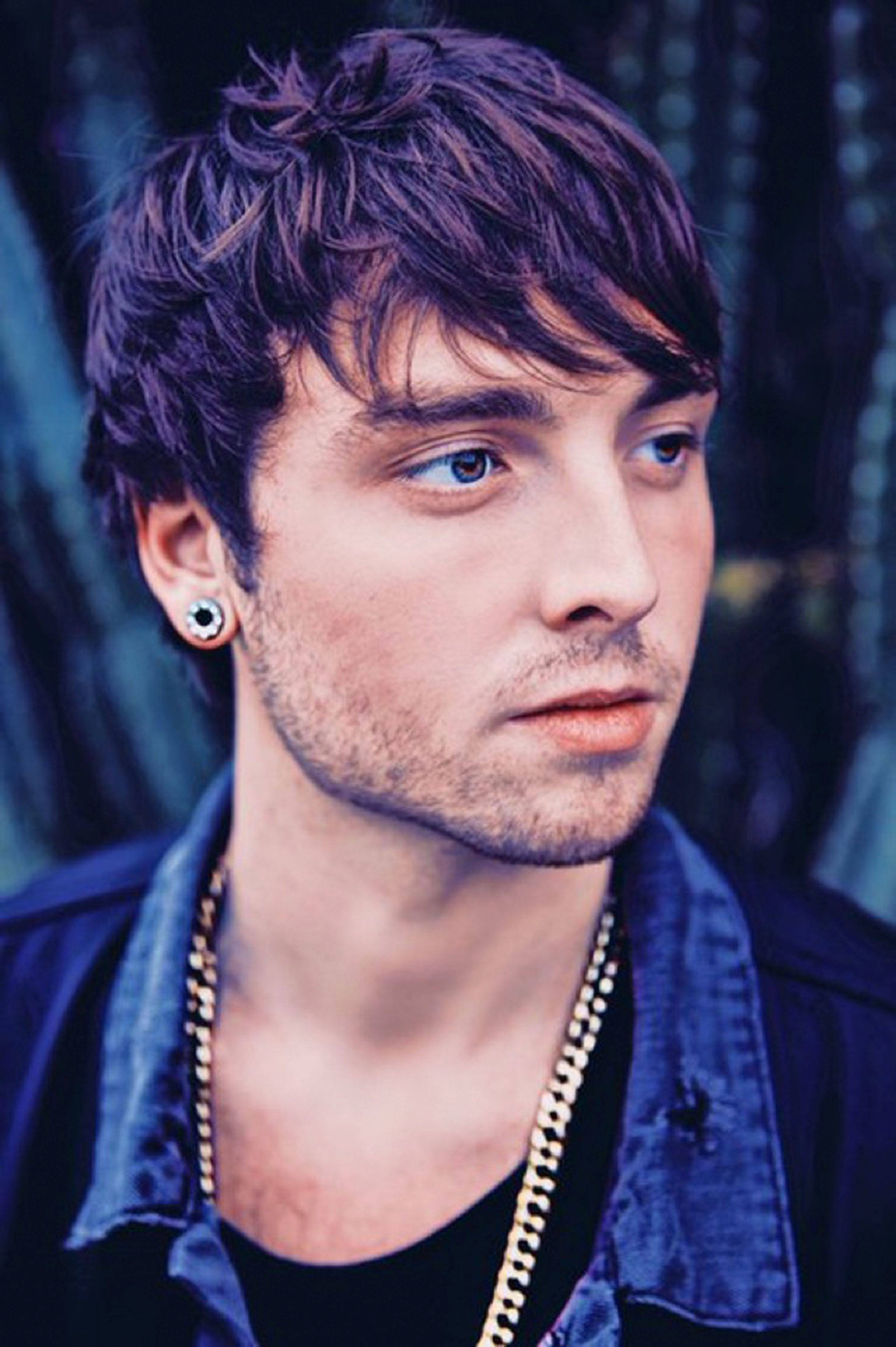 Stromberg sings for homeless awareness | Sequim Gazette