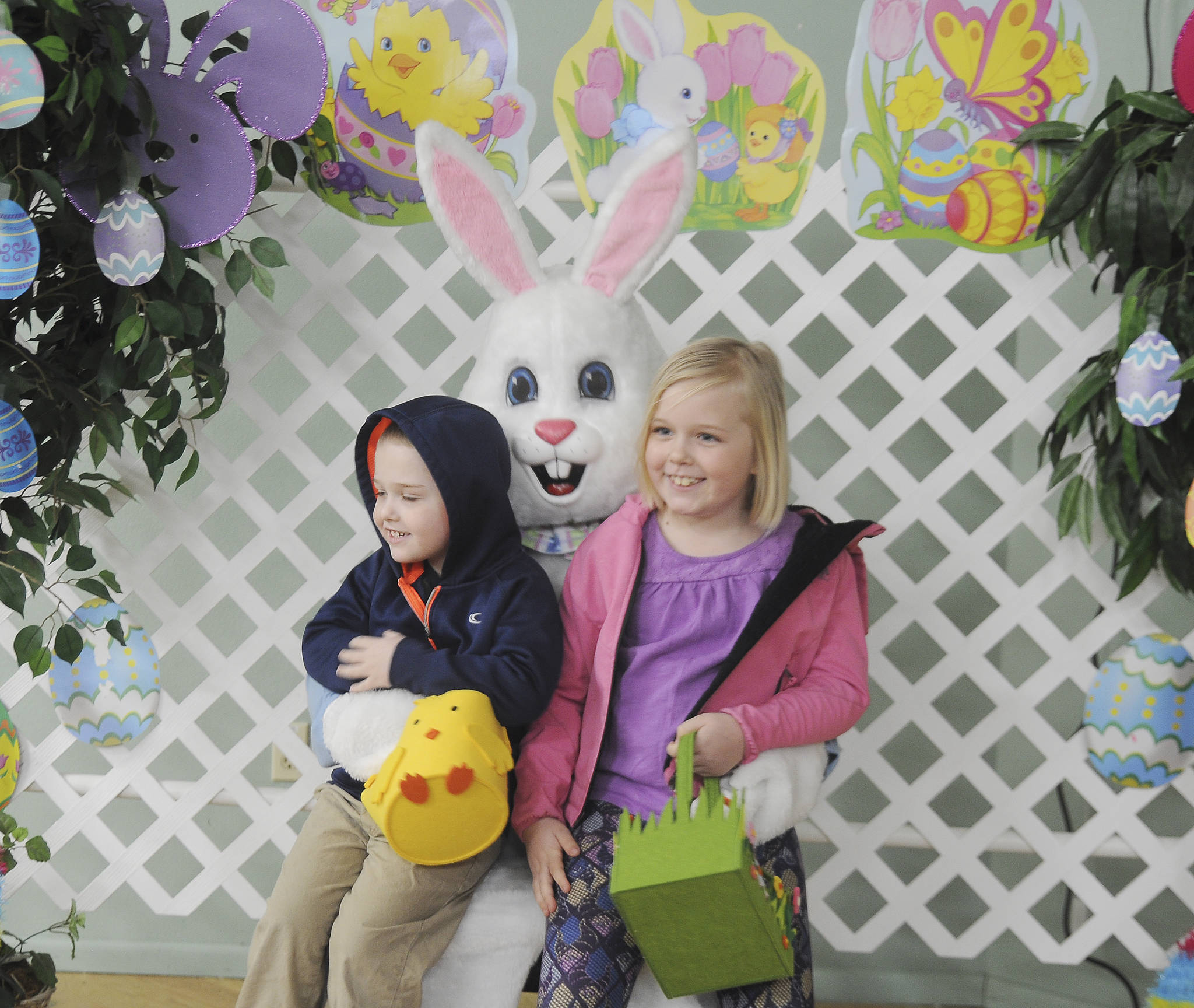 Eggs, Easter Bunny still a draw at Elks event | Sequim Gazette