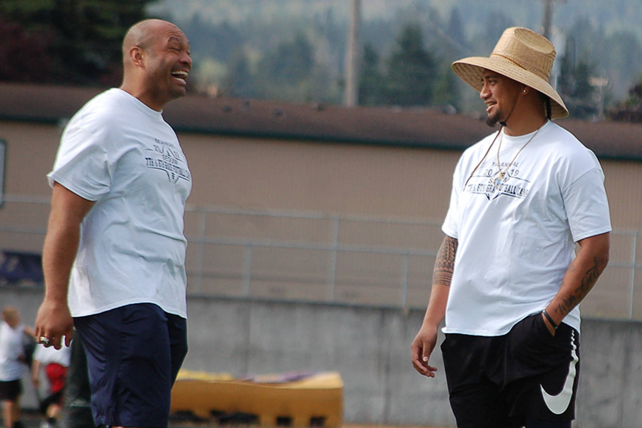 Hunter leads SMS football camp | Sequim Gazette