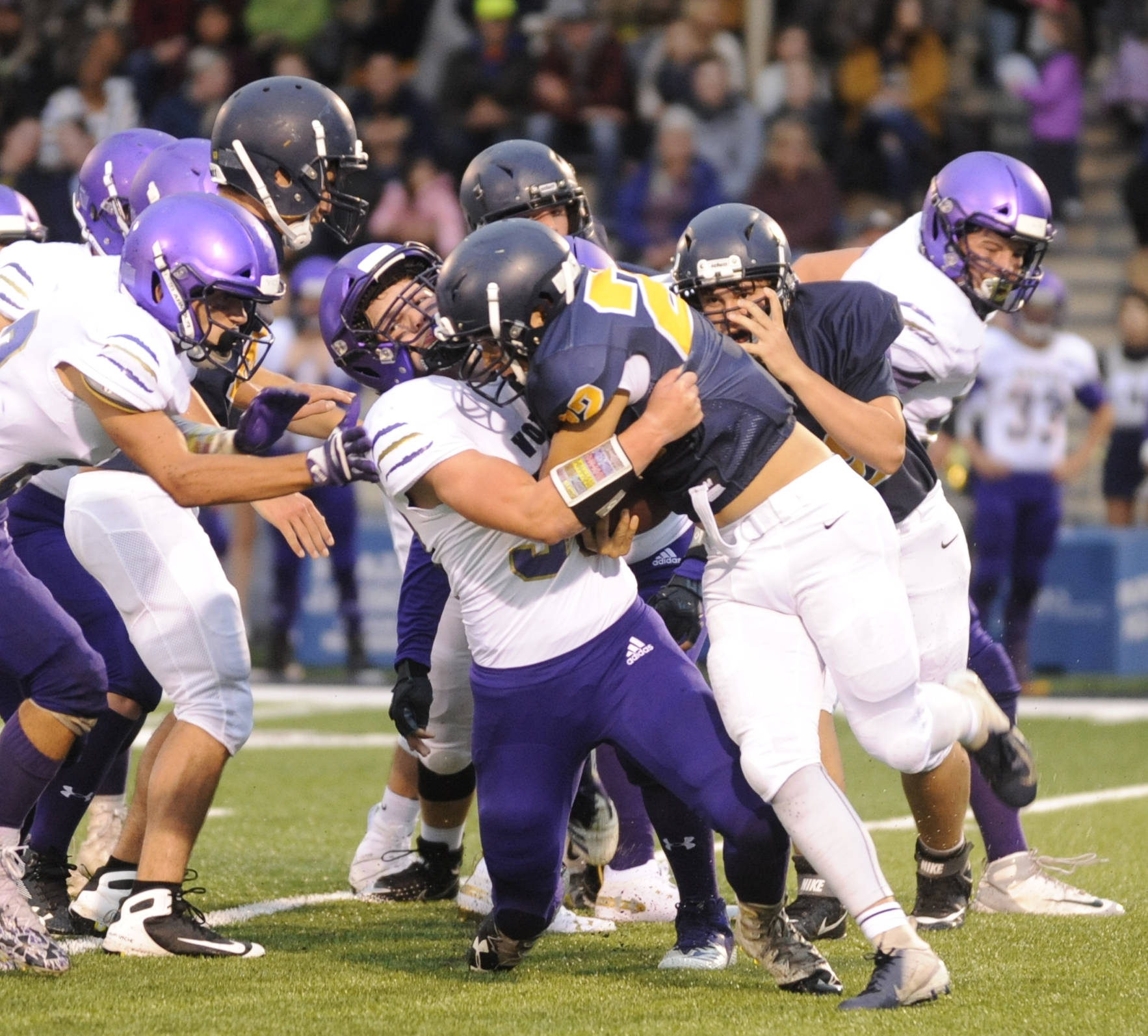Football: Sequim runs away with win at Forks | Sequim Gazette