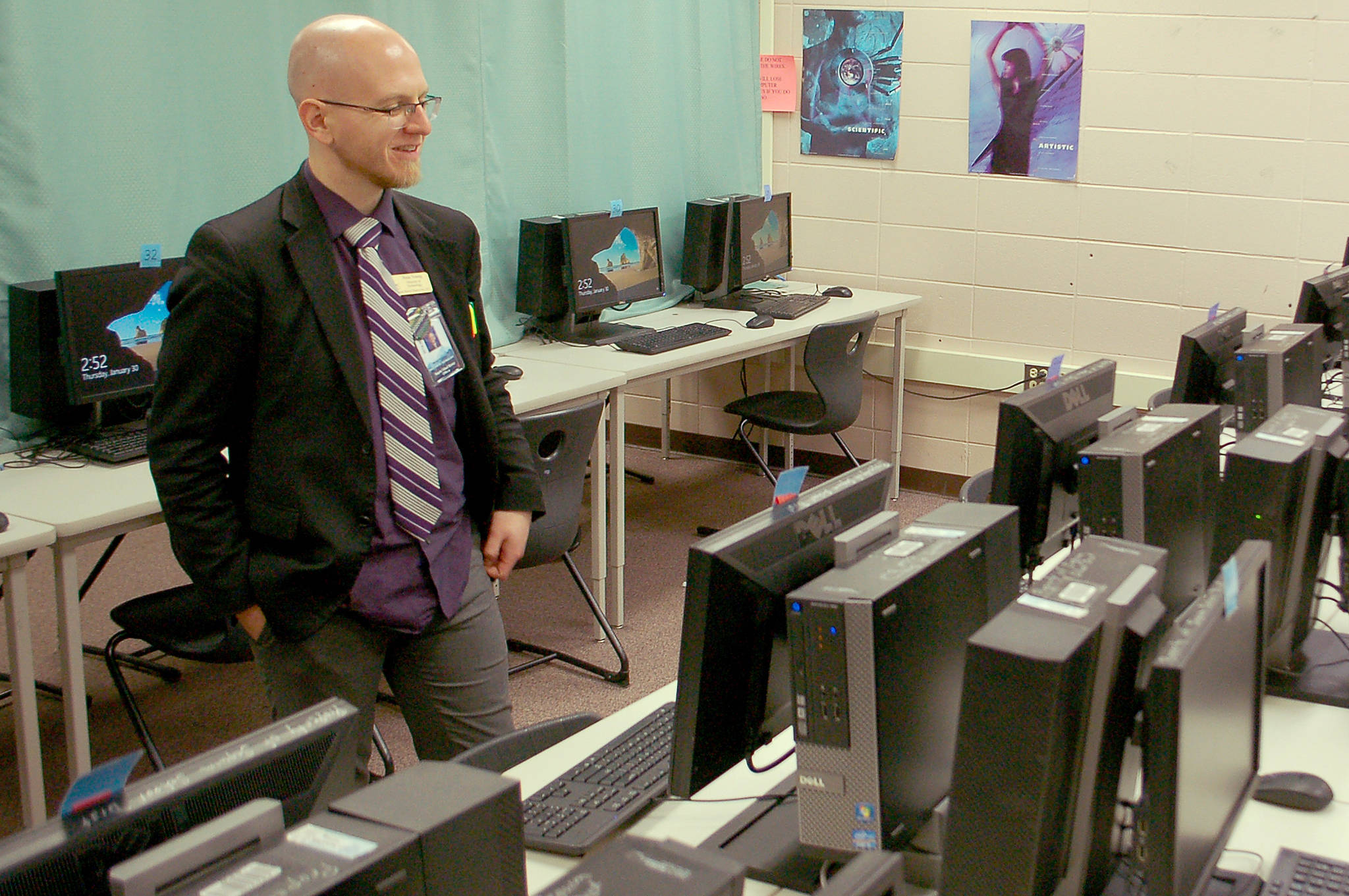 Sequim school tech heading in the right direction | Sequim Gazette