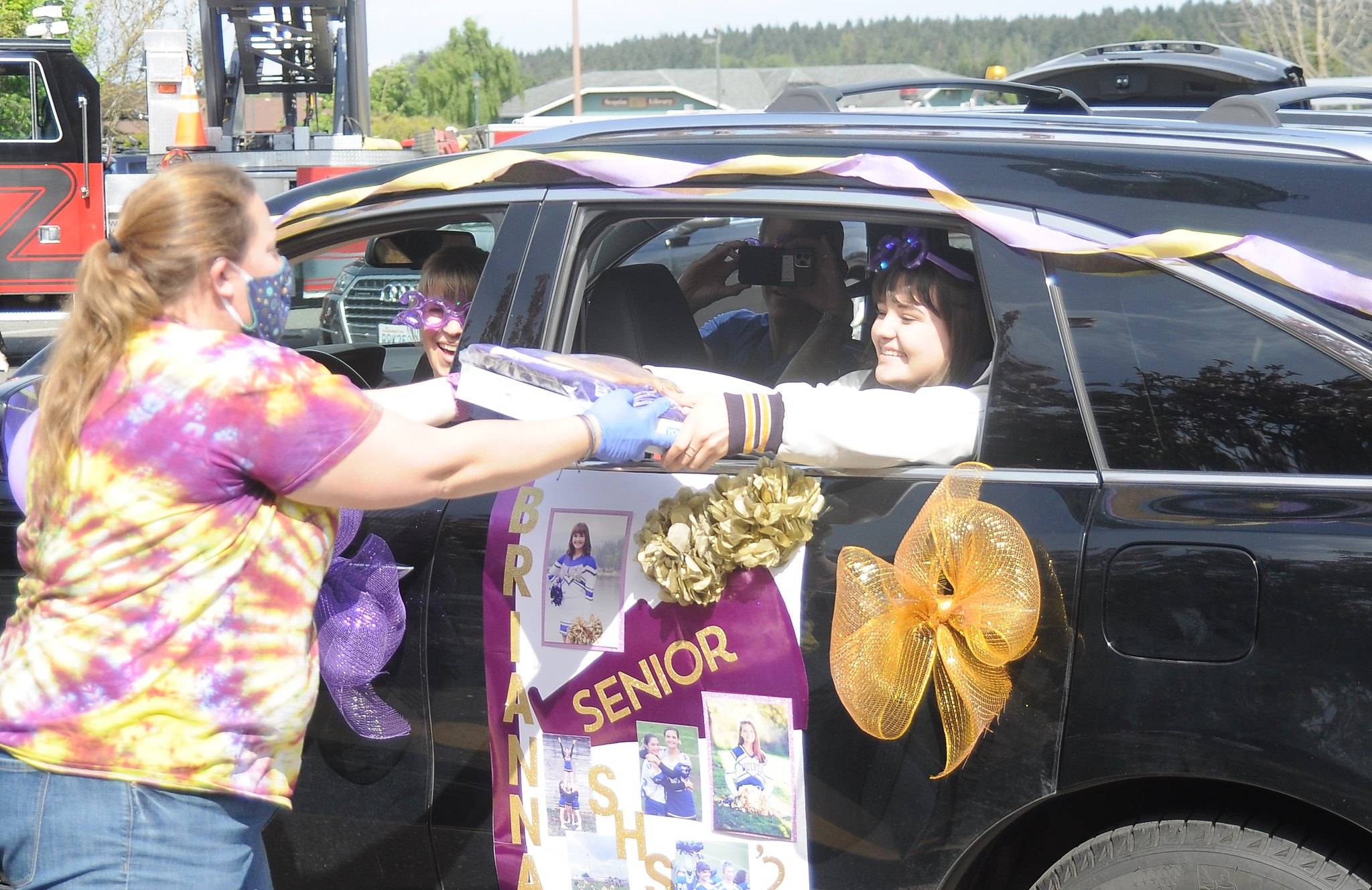 PHOTOS: Caps and gowns to go for Sequim High grads-to-be | Sequim Gazette