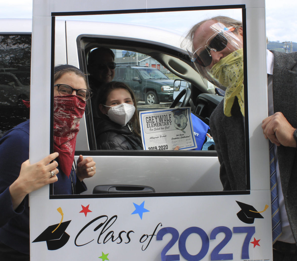 Sequim elementary, middle schools celebrate moving on with drive-thru ...