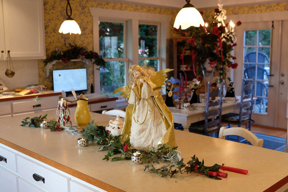 PHOTOS: Sequim resident shows off Christmas collection | Sequim Gazette