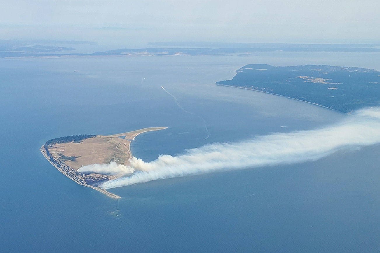 Protection Island fire fills bay with smoke; cause of blaze unknown ...