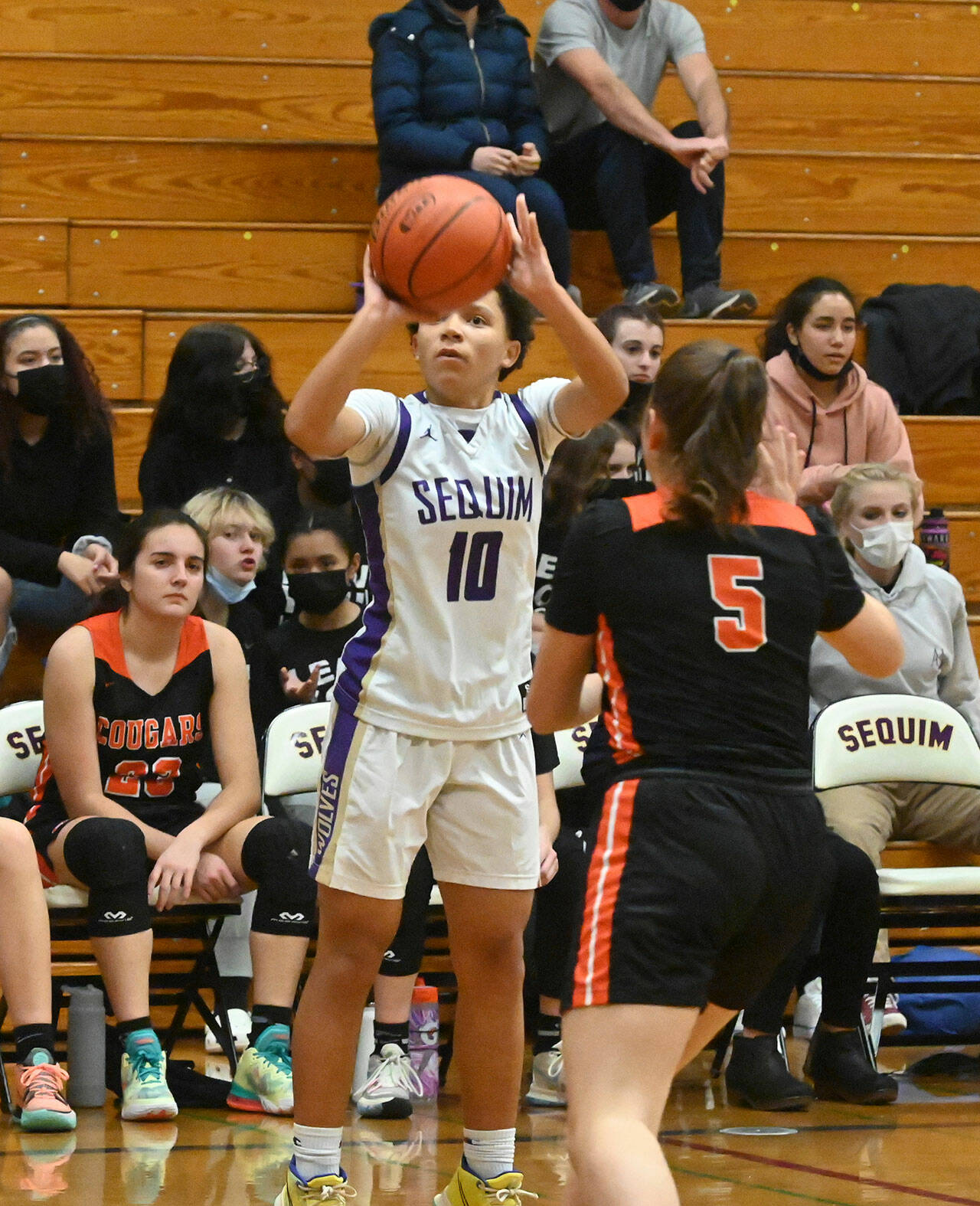Girls basketball: Bates leads Wolves’s rout over Knights | Sequim Gazette