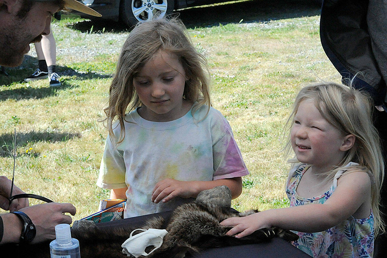 Library kicks off Summer Reading program with park rangers | Sequim Gazette