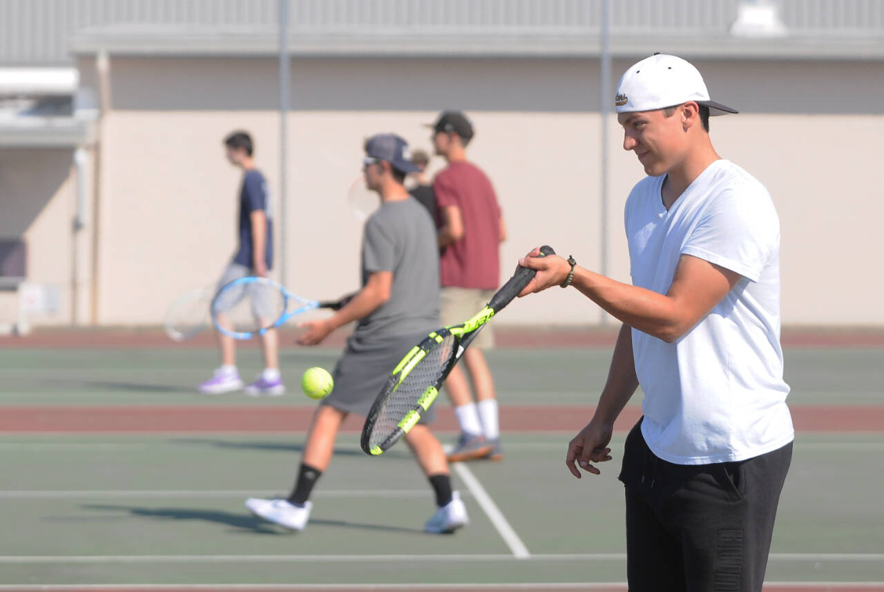Fall sports preview: ‘Green’ SHS boys tennis squad looks to build ...