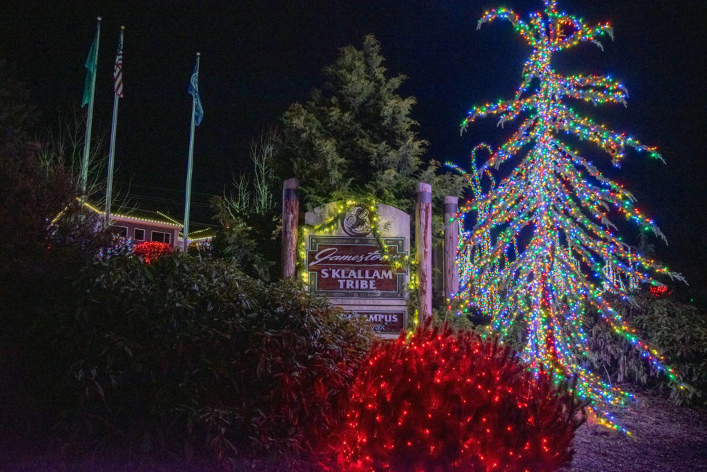 PHOTOS: Blyn albaze with festive light displays | Sequim Gazette