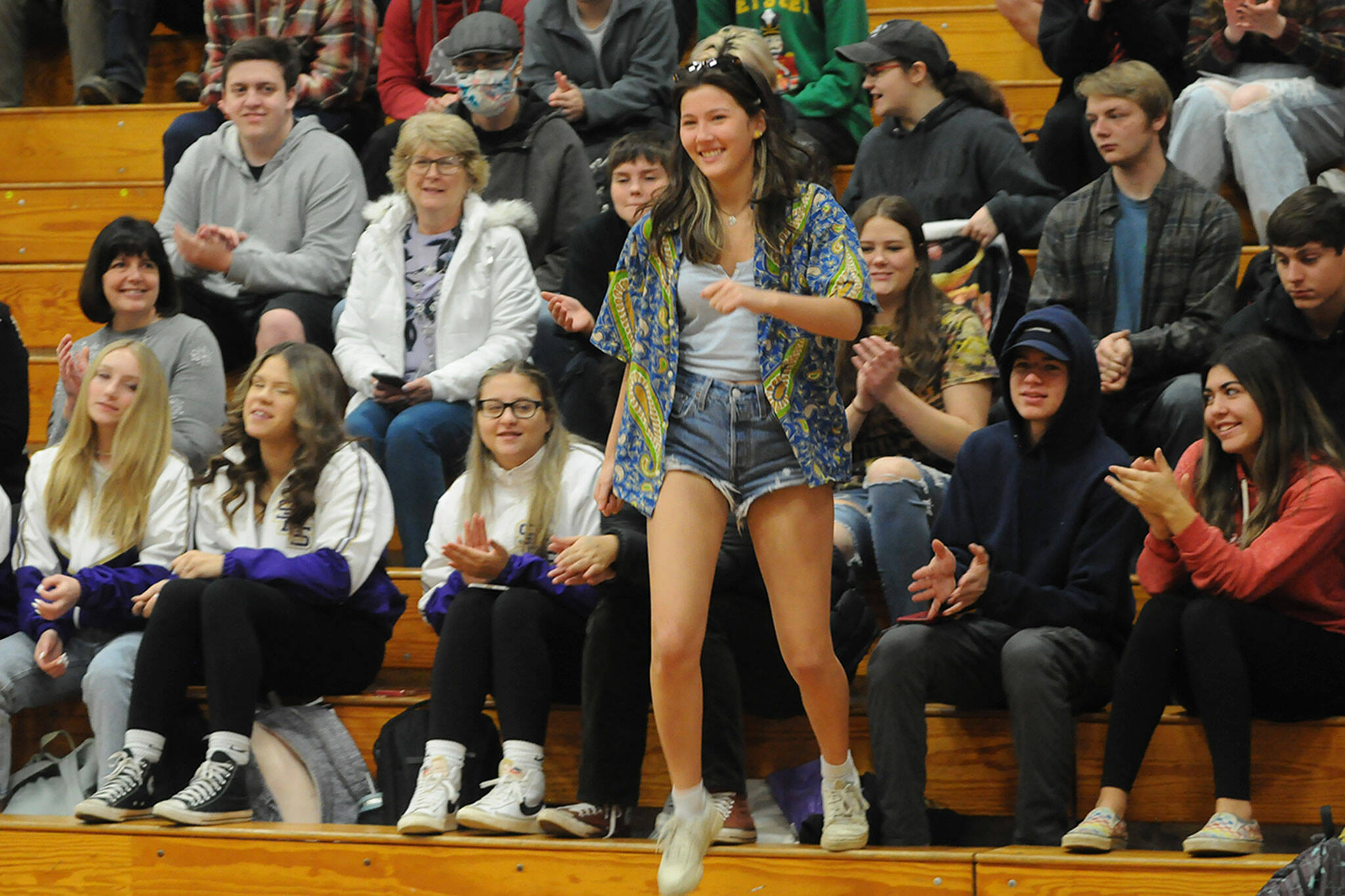 Teens grant warm wishes at high school | Sequim Gazette