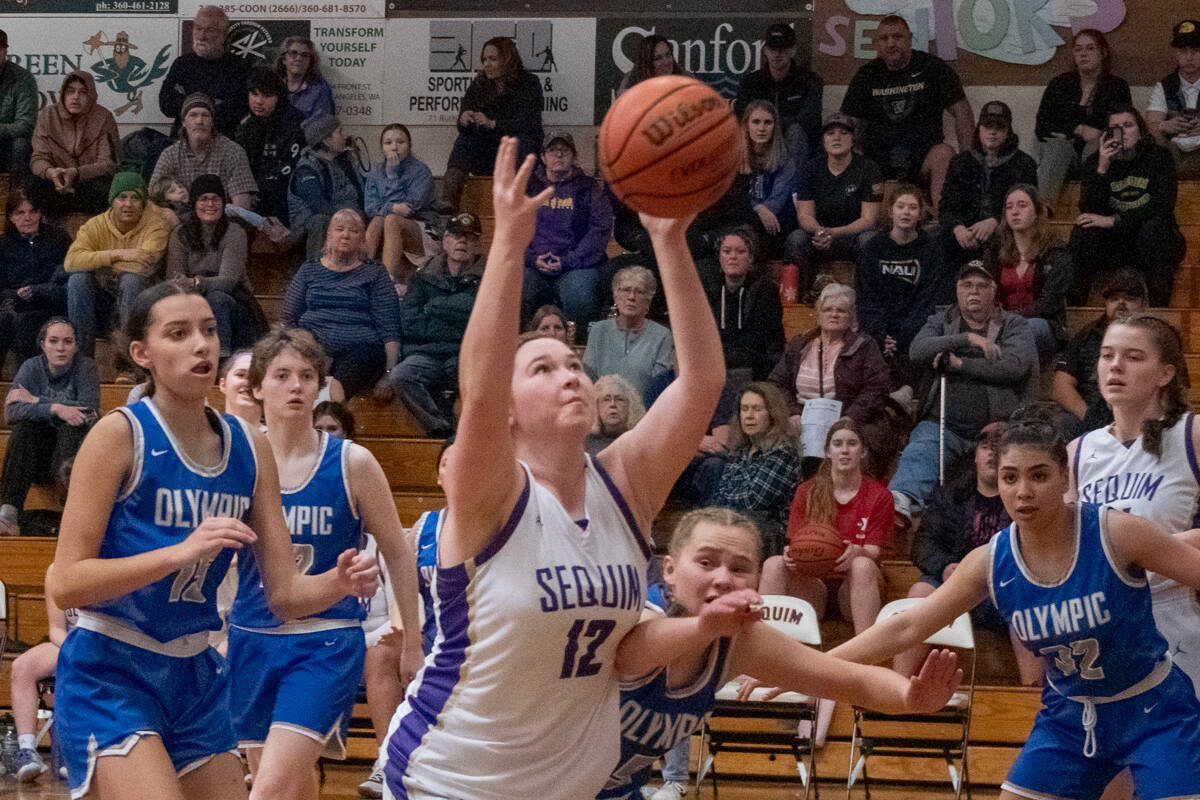 Girls basketball: Wolves sweep aside Bucs, Trojans | Sequim Gazette