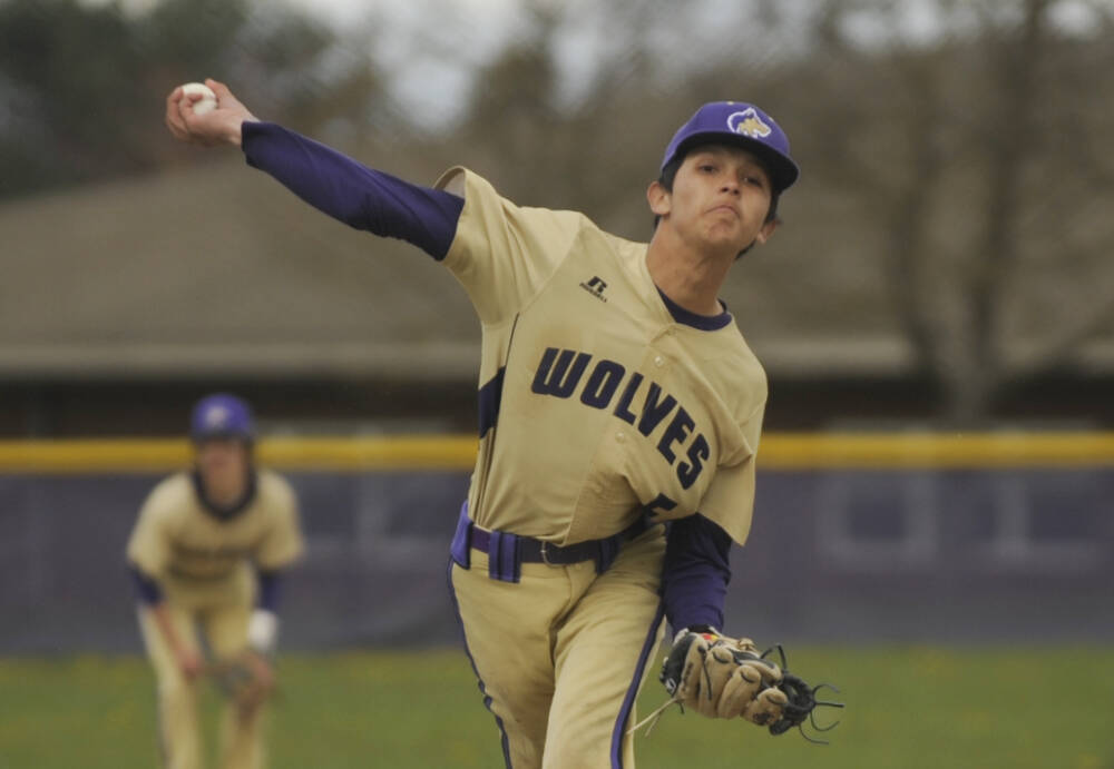 Baseball: Robideau tosses gem in Wolves’ win | Sequim Gazette