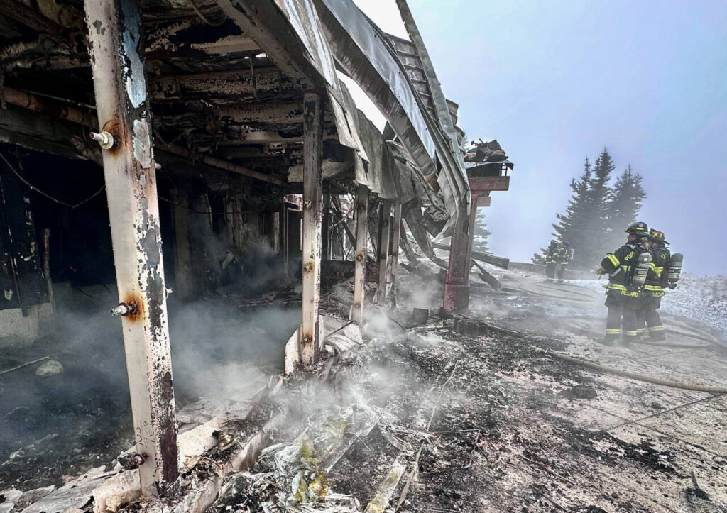 Fire destroys lodge at Hurricane Ridge | Sequim Gazette