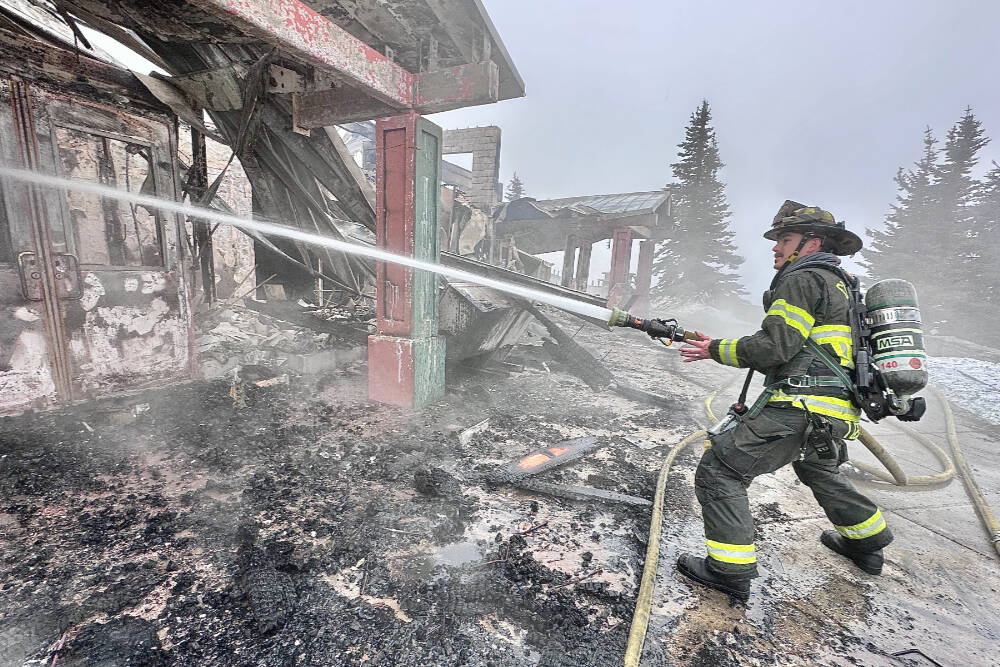 Fire destroys lodge at Hurricane Ridge | Sequim Gazette
