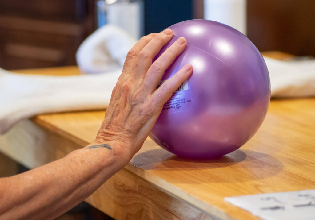 A ‘family’ that heals: Therapists, doctors and patients join forces at Peak Performance Therapy ...