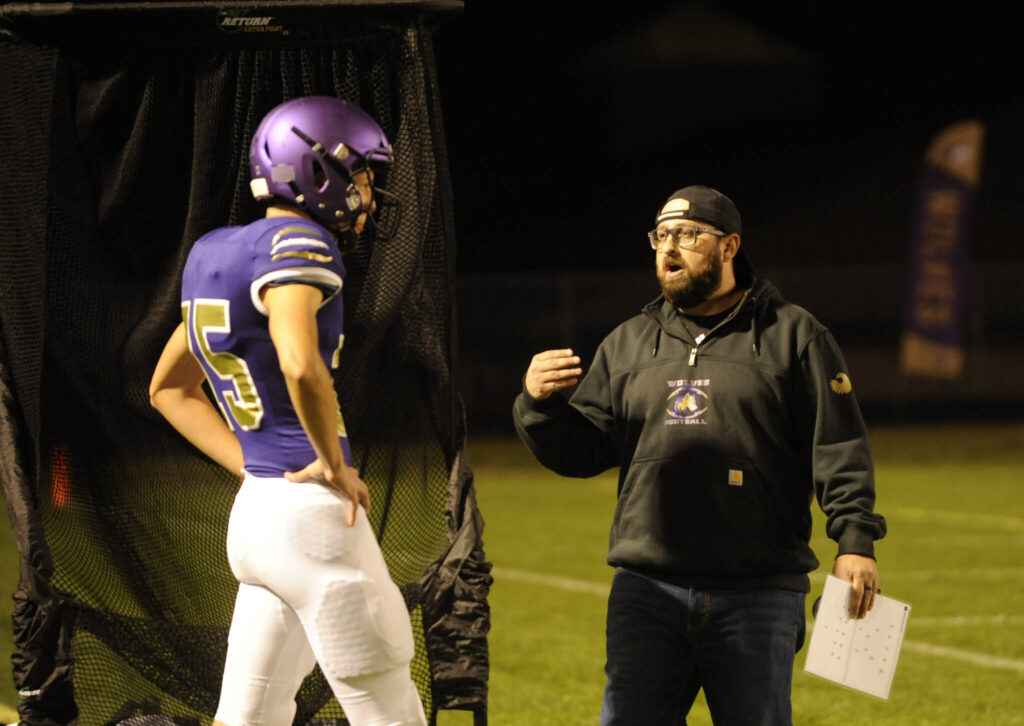 Football: Henninger sets sights on kicking in college | Sequim Gazette
