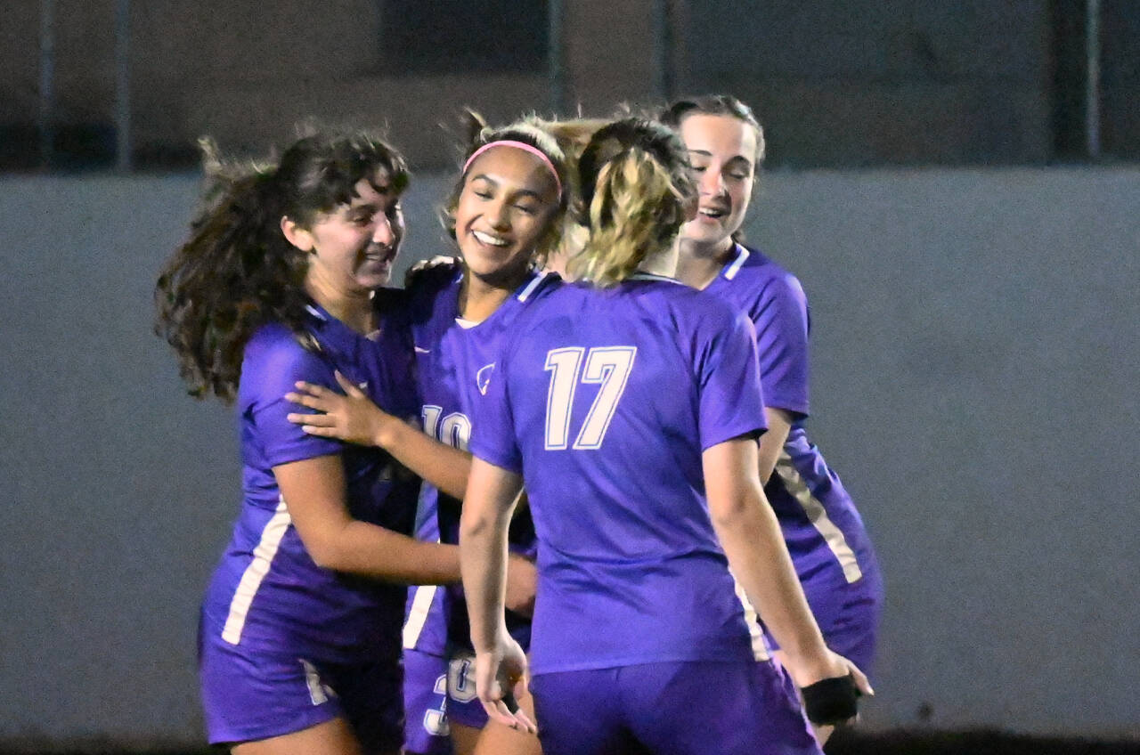 Girls soccer: Sequim blanks Buccaneers | Sequim Gazette