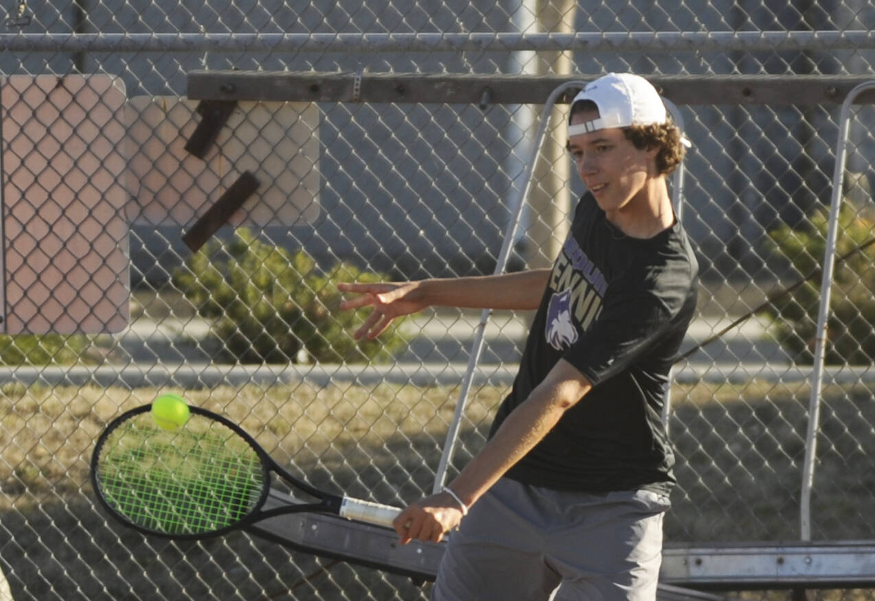 Boys tennis: Sequim earns sweep against Kingston | Sequim Gazette