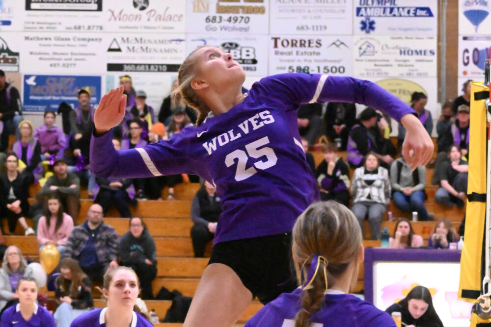 Volleyball:Vaara leads Wolves to league’s second seed | Sequim Gazette