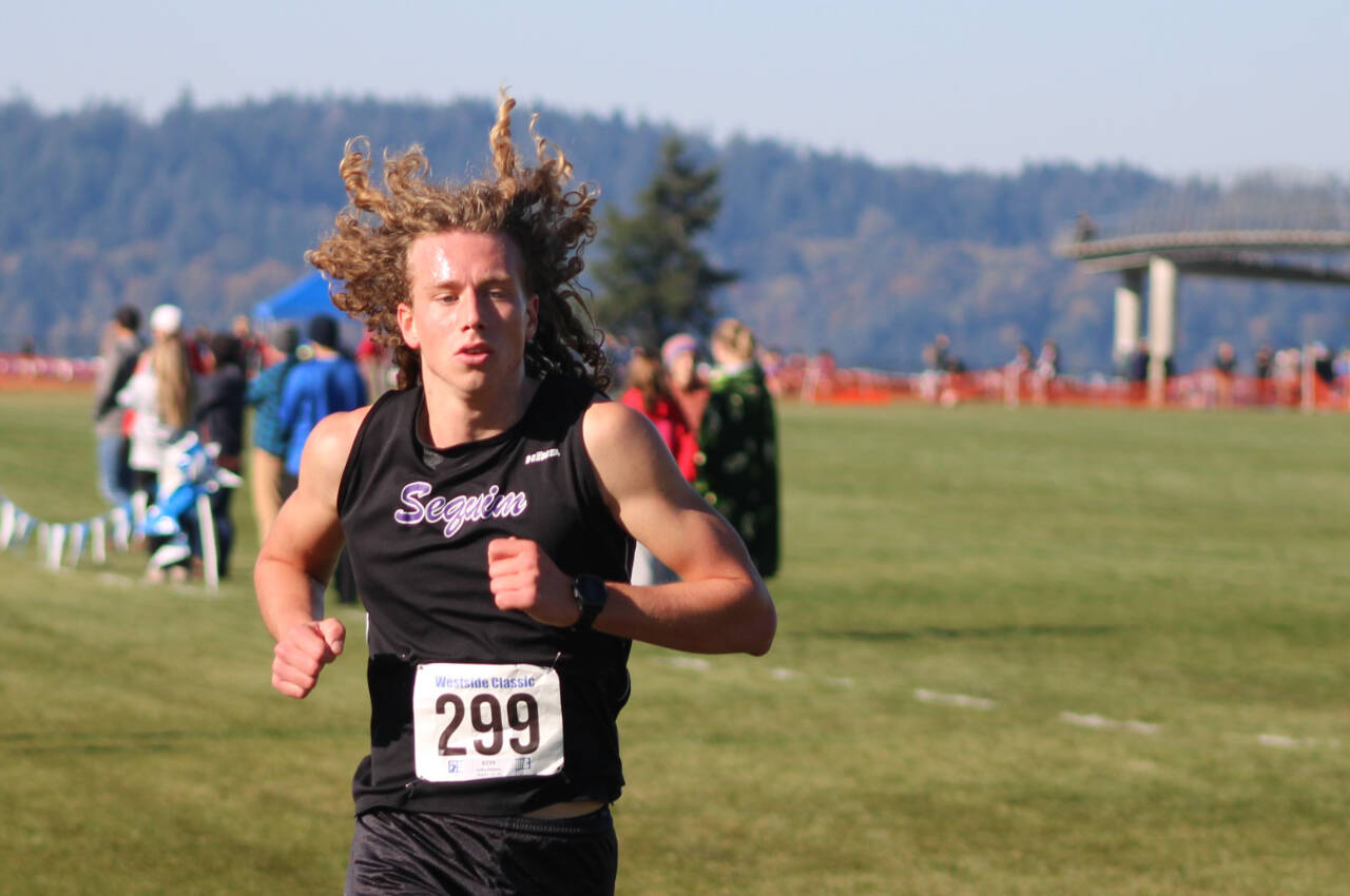 Cross country: Trio of Wolves race to state 2A meet berths | Sequim Gazette