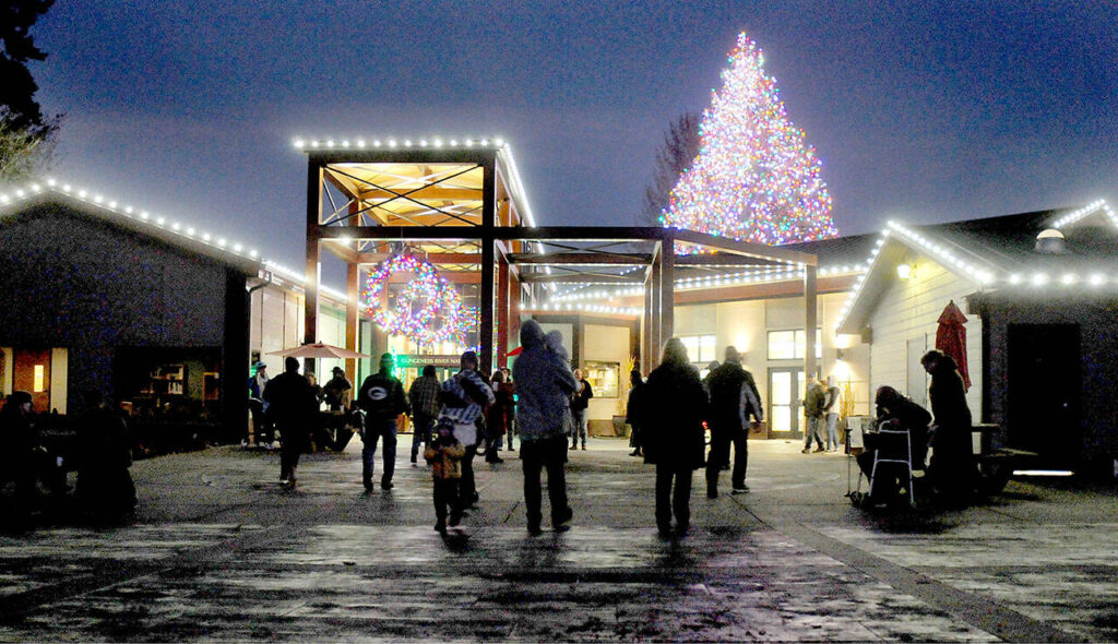 PHOTO: Lighting up the holidays | Sequim Gazette