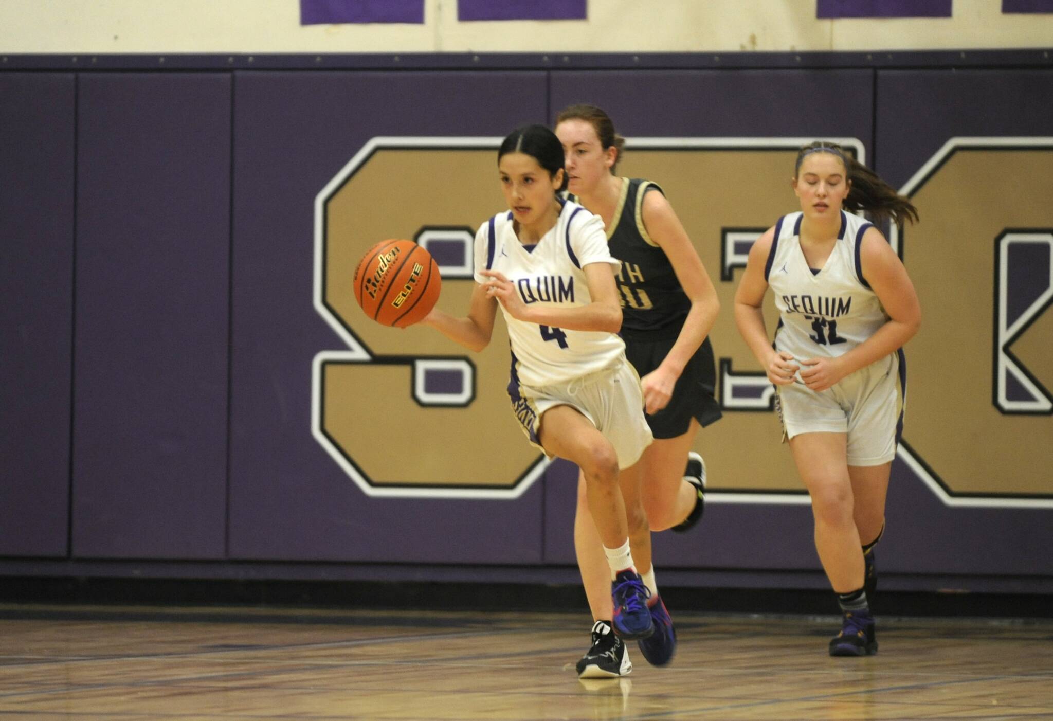 Girls basketball: Sequim sweeps aside league foes | Sequim Gazette