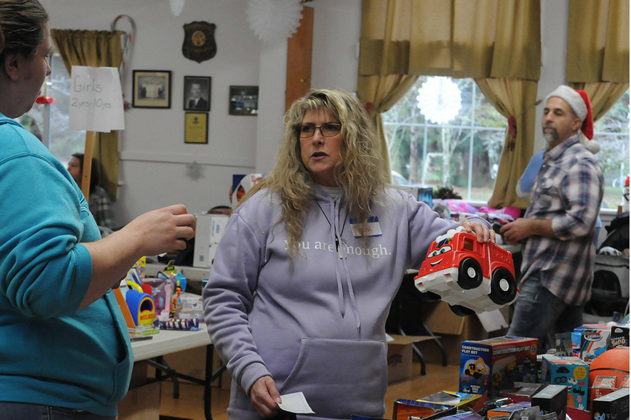 Turnout surpasses 2022 for Toys for Sequim Kids | Sequim Gazette