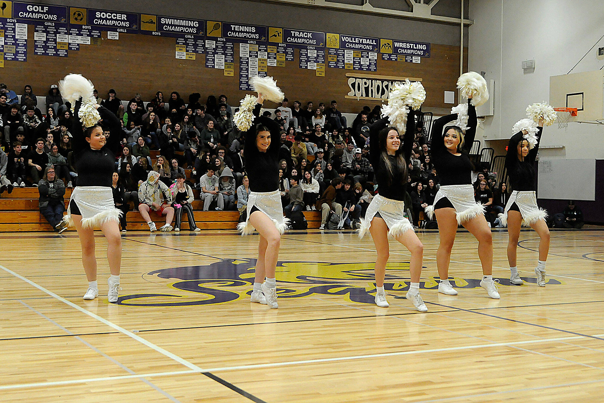 Bikes, cats and gift cards help fulfill SHS Winter Wishes | Sequim Gazette