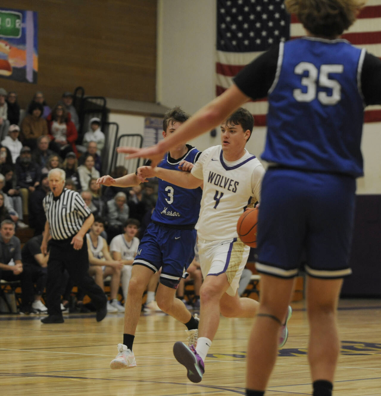 Boys basketball: Sequim posts first league victories | Sequim Gazette