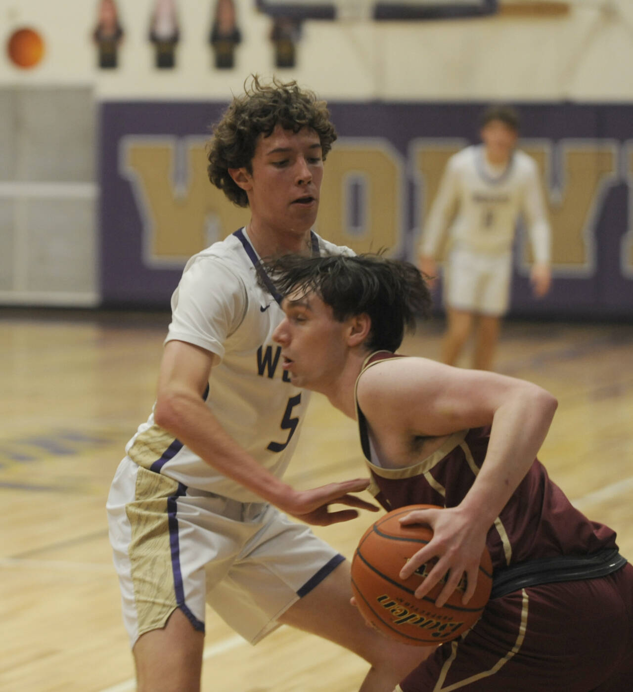 Boys basketball: Wolves topple Kingston on Senior Night | Sequim Gazette