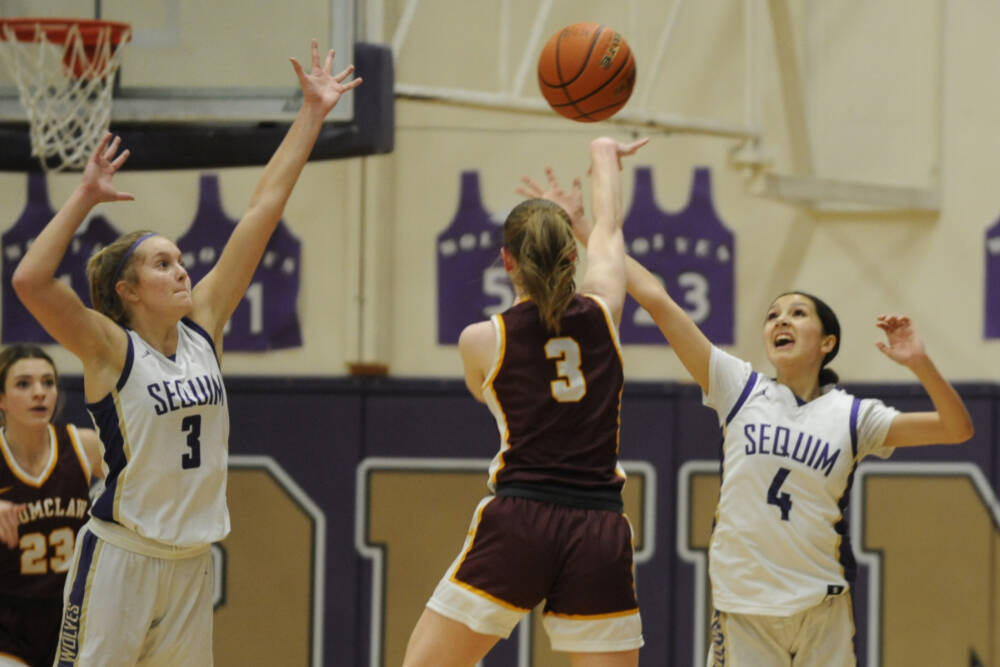 Girls basketball: Sequim falls to Enumclaw in bi-district tourney ...