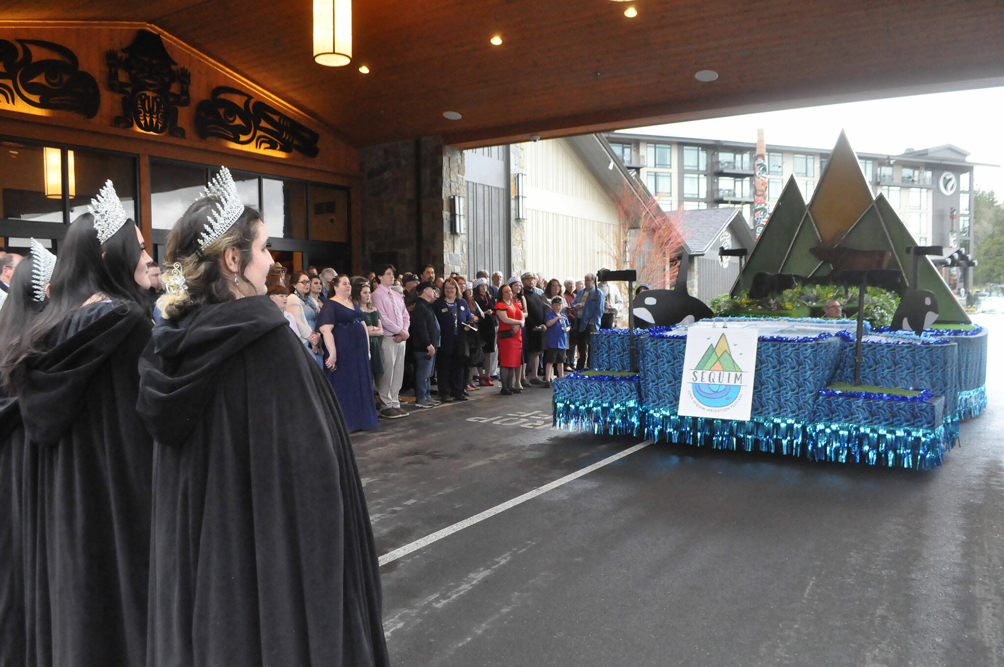 Royalty, crowd find fun in festival float | Sequim Gazette