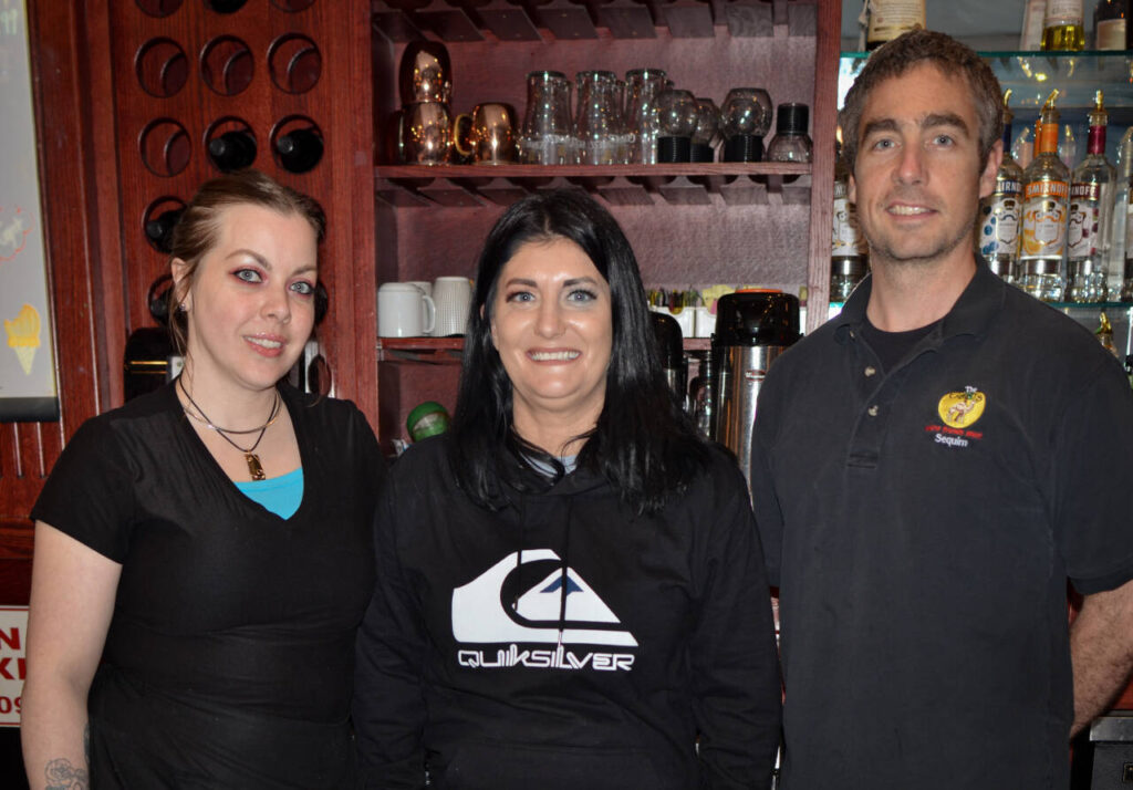 The Oasis Bar and Grill sees new ownership with a familiar face ...