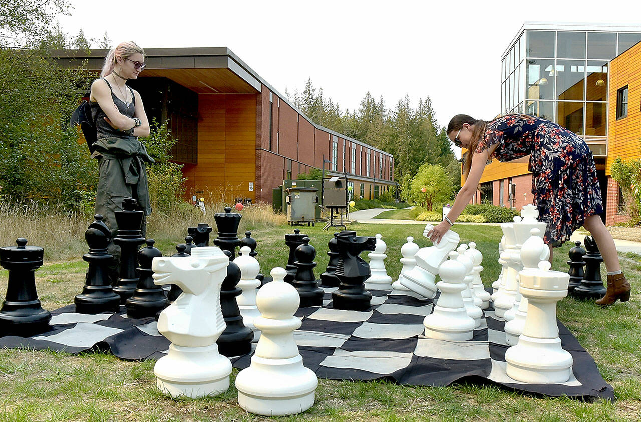 PHOTOS: PC’s Fall Spectacular | Sequim Gazette