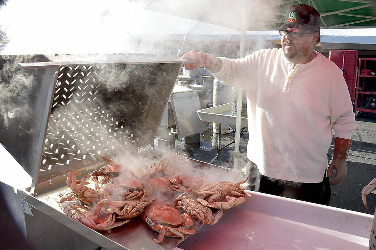 PHOTO: Crab cookers | Sequim Gazette