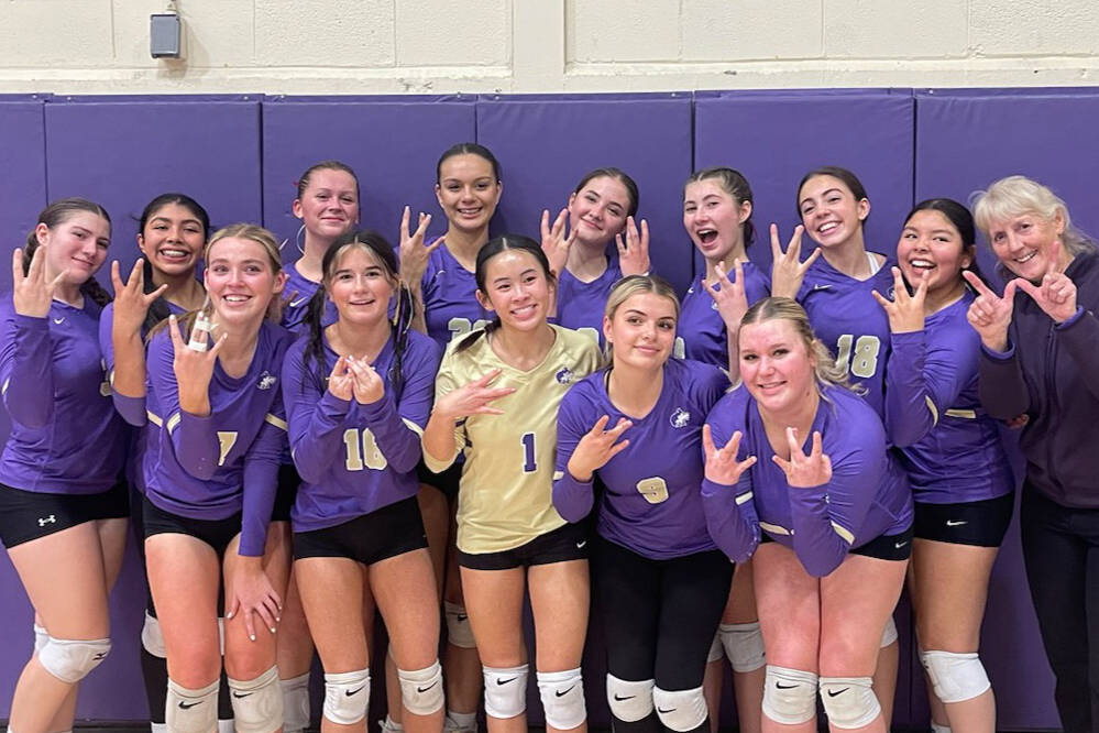 Volleyball: Wolves get signature win, top North Kitsap in 4 sets ...