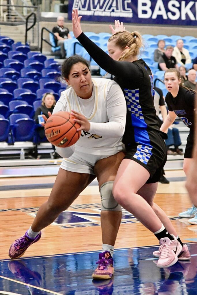 College Basketball: Peninsula women cruise to Final 4 | Sequim Gazette