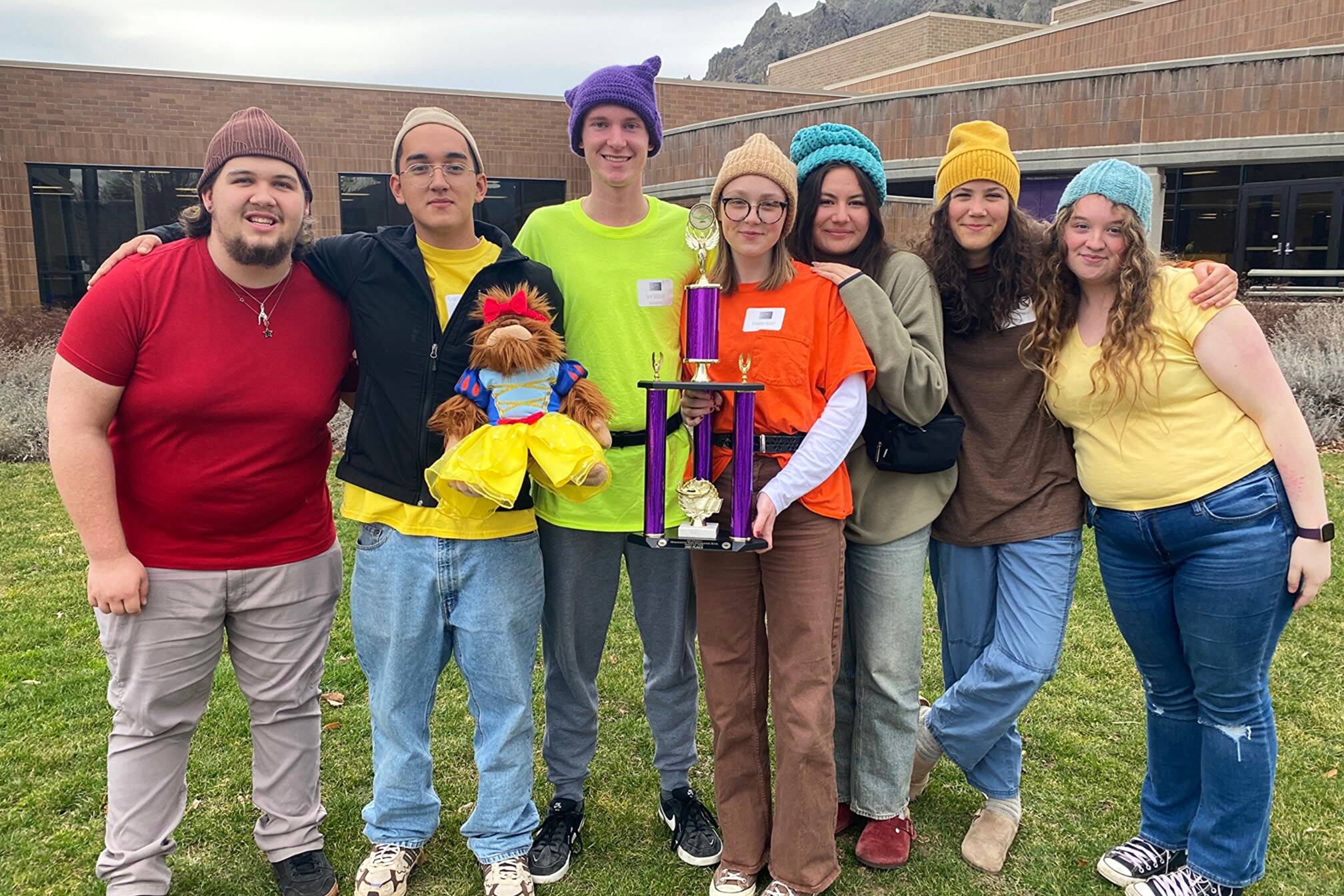 SHS team takes third at state Knowledge Bowl | Sequim Gazette